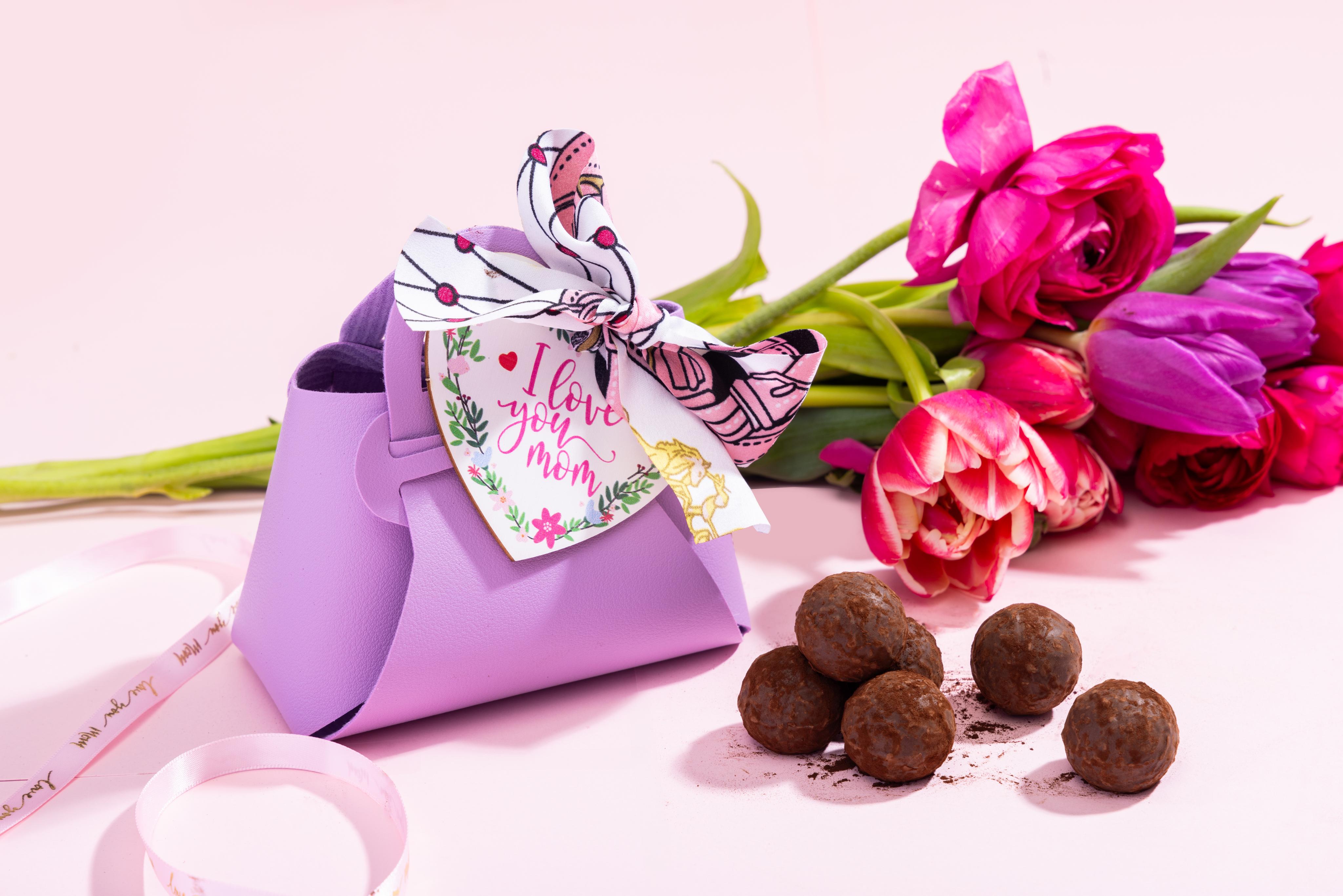 Mother's Day Dark Chocolate Truffle Purse – Cacao & Cardamom Chocolatier